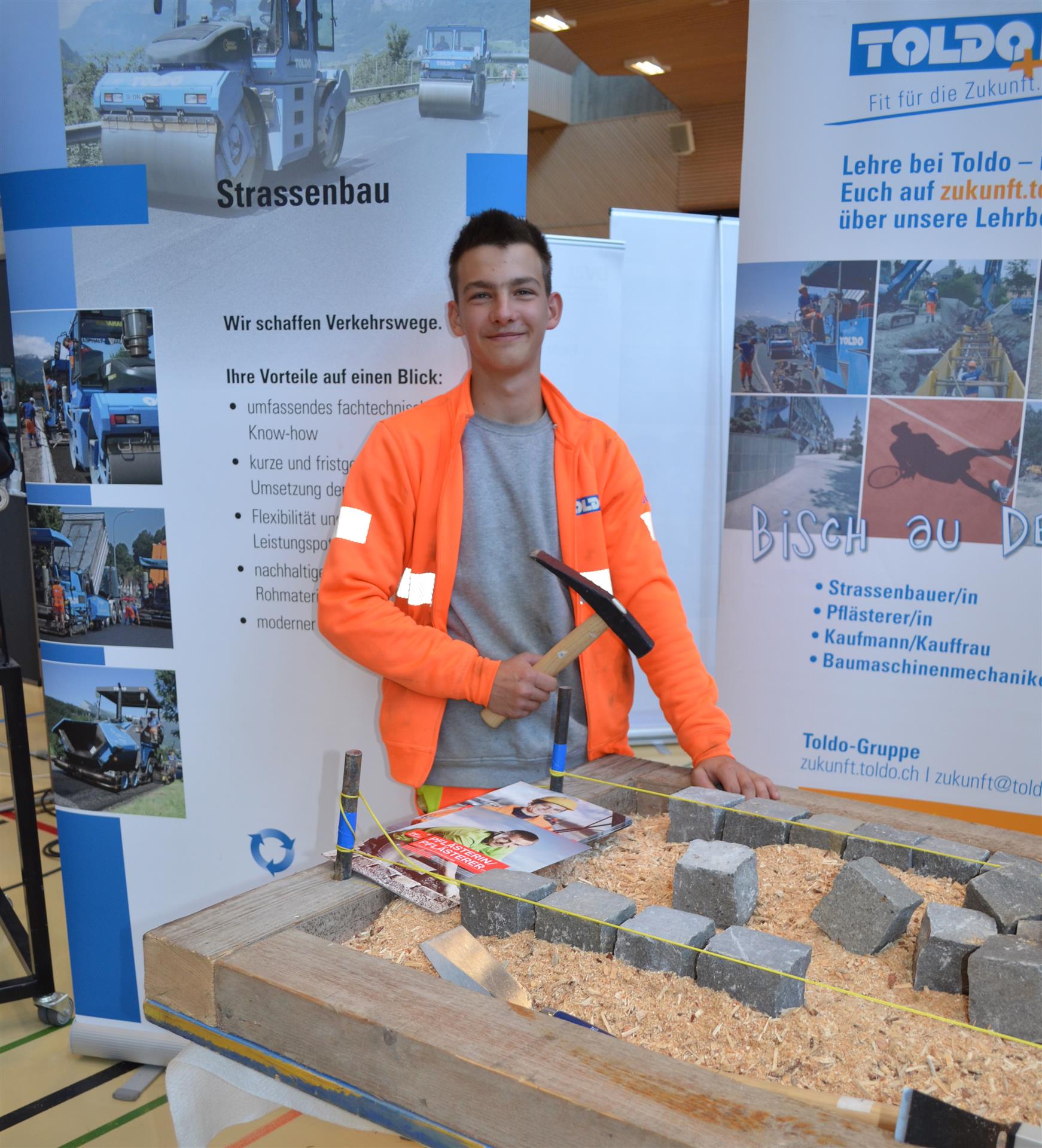 Berufswahlevent Lehre statt Leere 2022 - Toldo Strassen- und Tiefbau AG ...